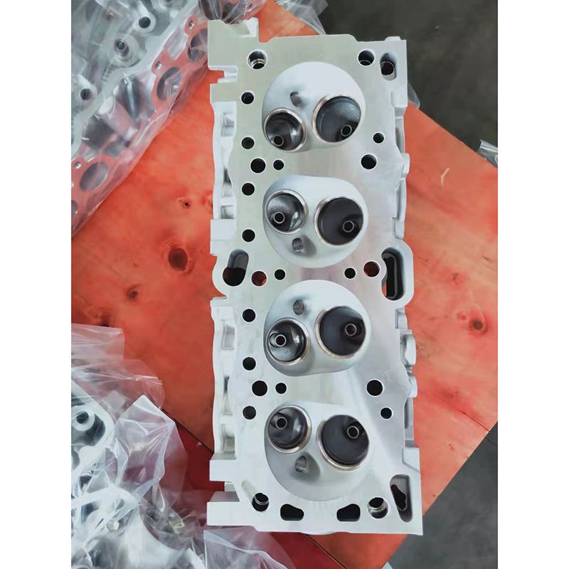 Engine 4G63 8V Complete Cylinder Head with Valves for Mitsubishi Truck ...